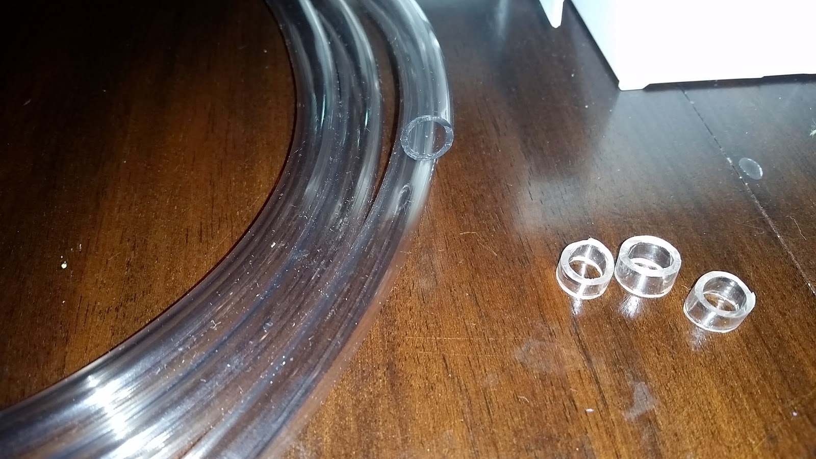 KayeLleHandmades: How to make a Bobbin Thread Cover