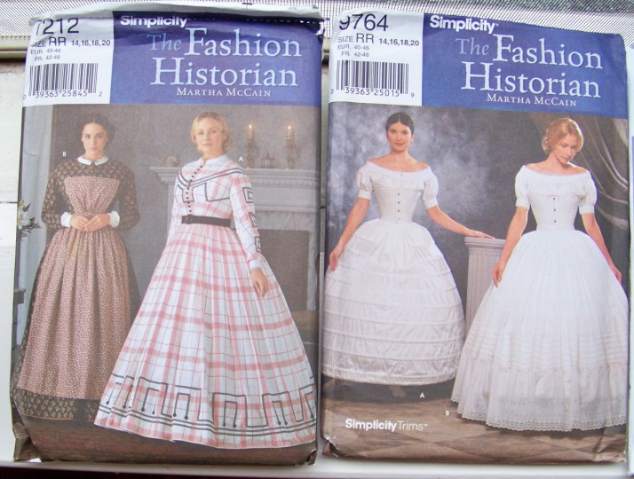 A Frolic through Time: Period Costuming and the Occasional Side Trip ...