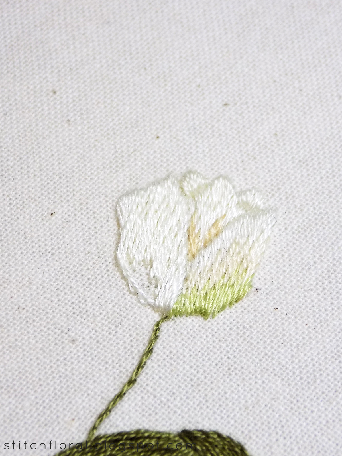 Tulip hand embroidery tutorial - Stitch Floral