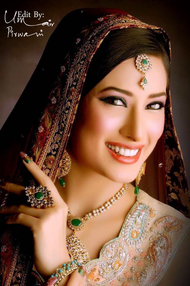Multimedia Collection: Most Beautiful Dulhan Style