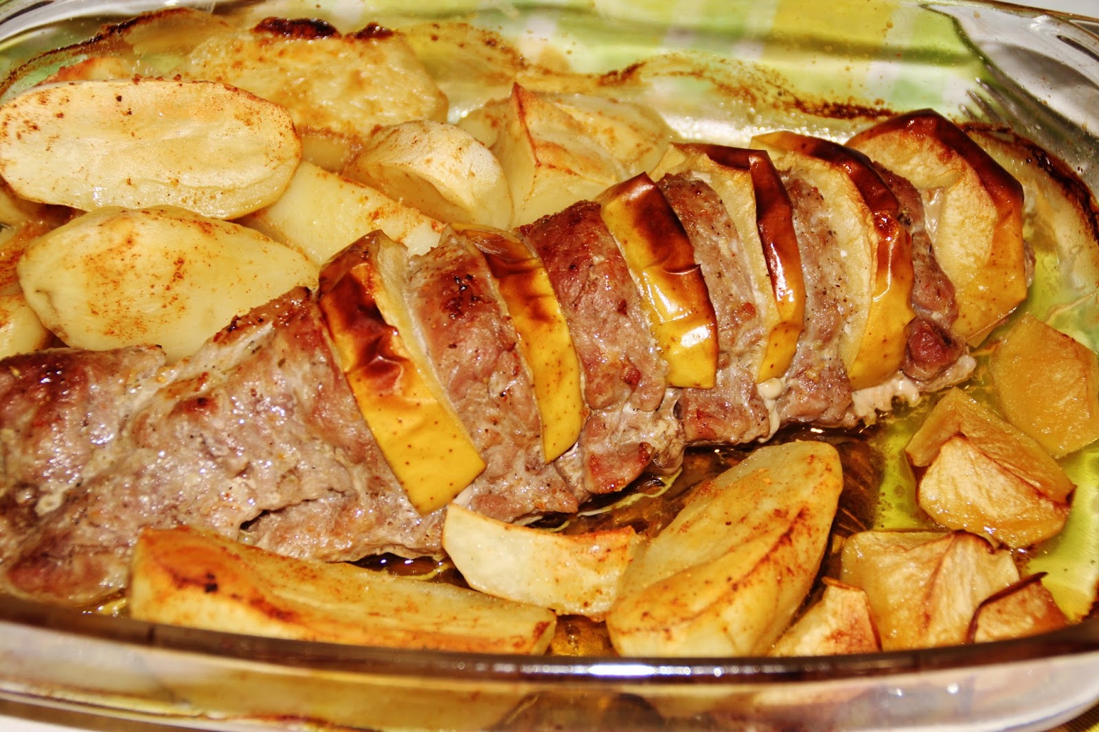 Lombinho assado com maçã