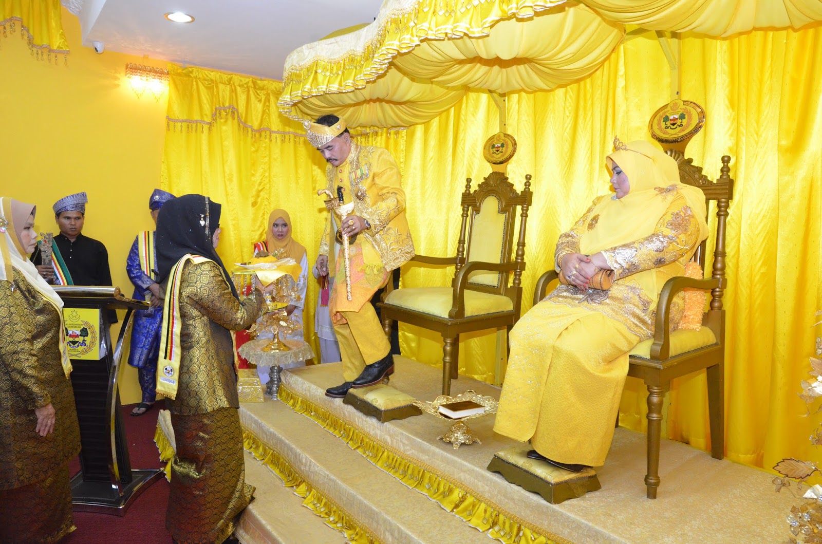 "SULTAN MELAKA DARUL ISLAM" OFFICIAL BLOG: MAJLIS ADAT ISTIADAT RAJA ...