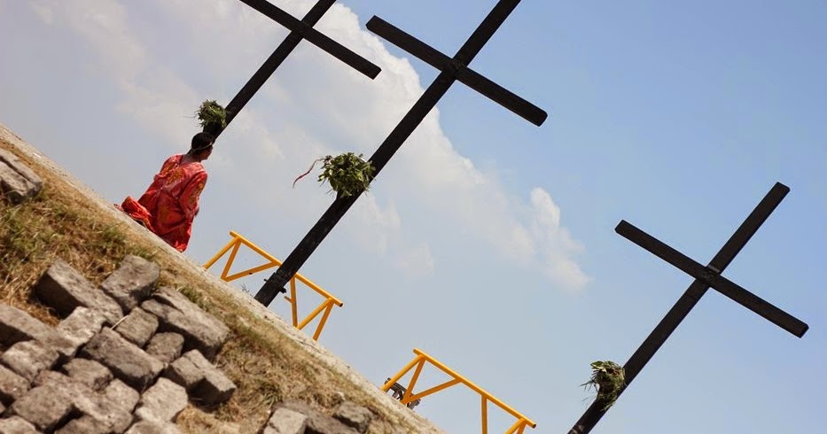 Holy Week Penitence and Crucifixions in San Pedro Cutud, Pampanga | The ...