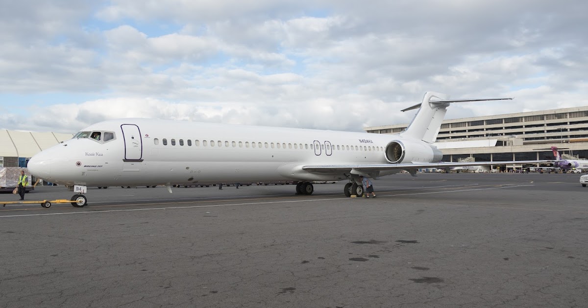 HNL RareBirds™: Hawaiian's N494HA