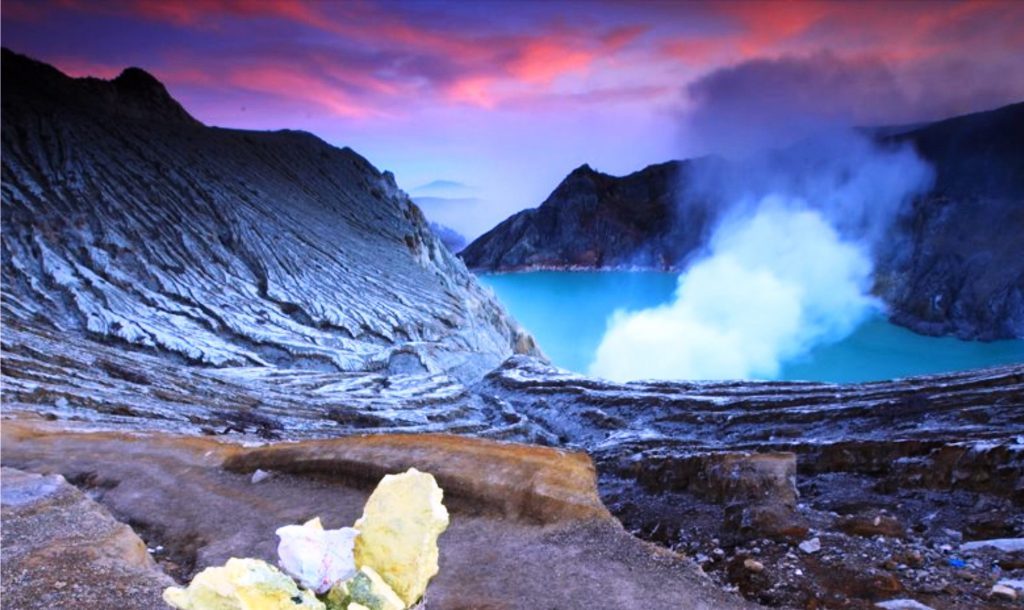 Paket Wisata Bromo Kawah Ijen 3 Hari 2 Malam