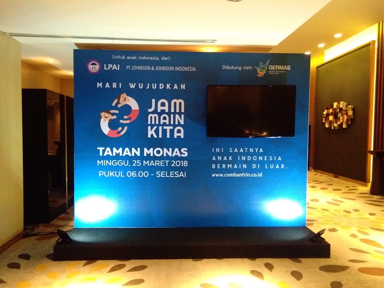 jasa pembuatan backdrop photo booth