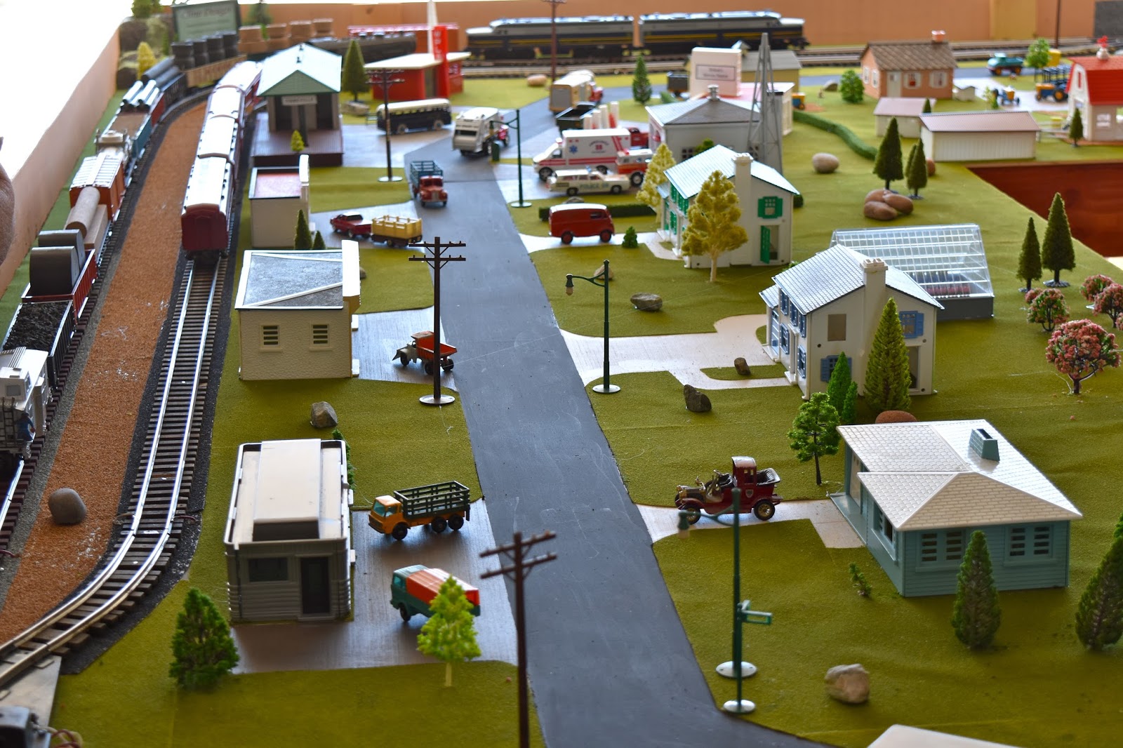 Valley of the Sun" S-Gaugers : John Cooke's Western Railroad Layout