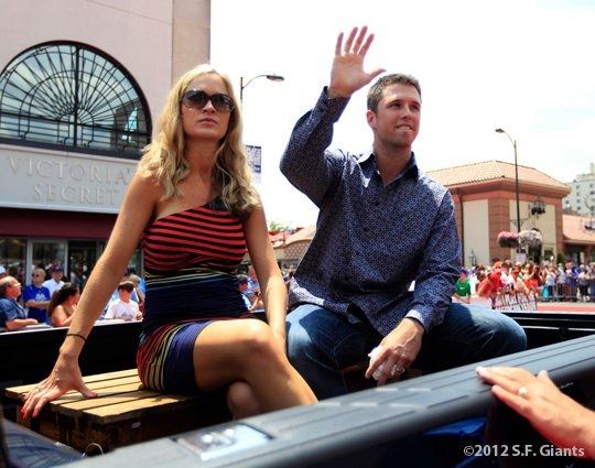 Buster Posey wishes wife a happy Mother's day