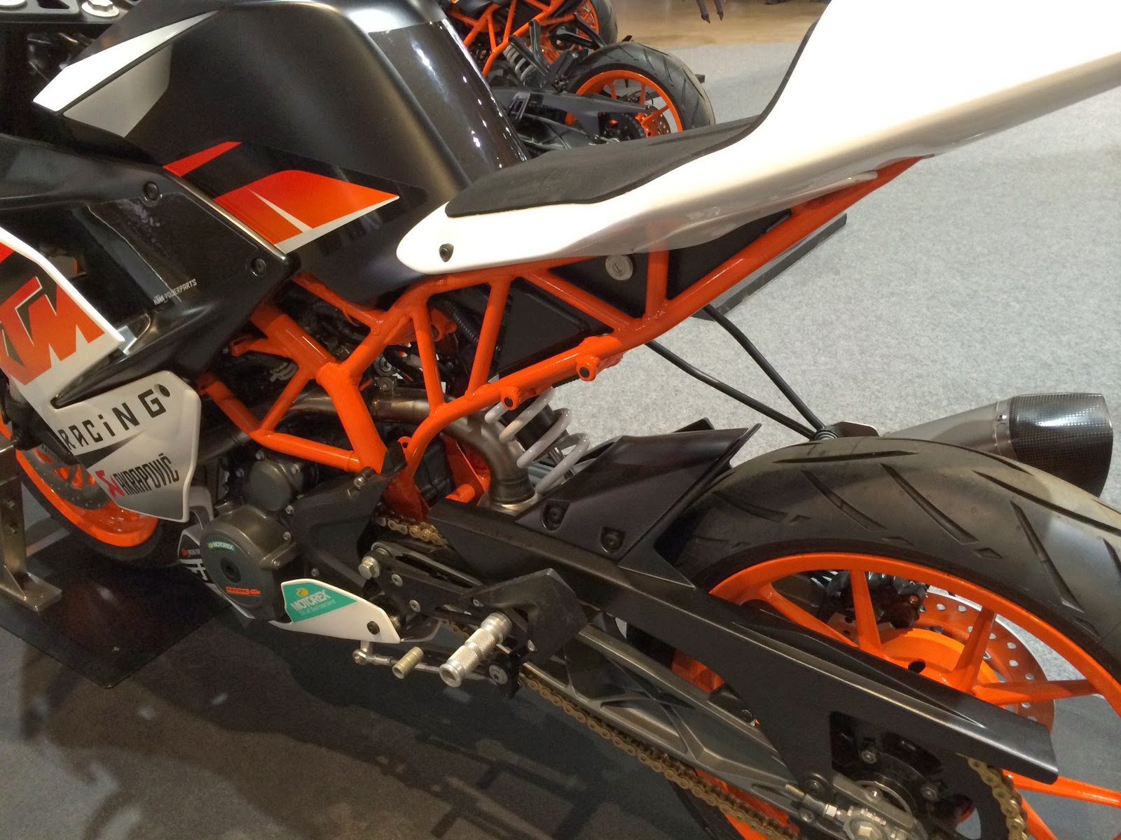 project KTM 690 Enduro R: The motorcycle show
