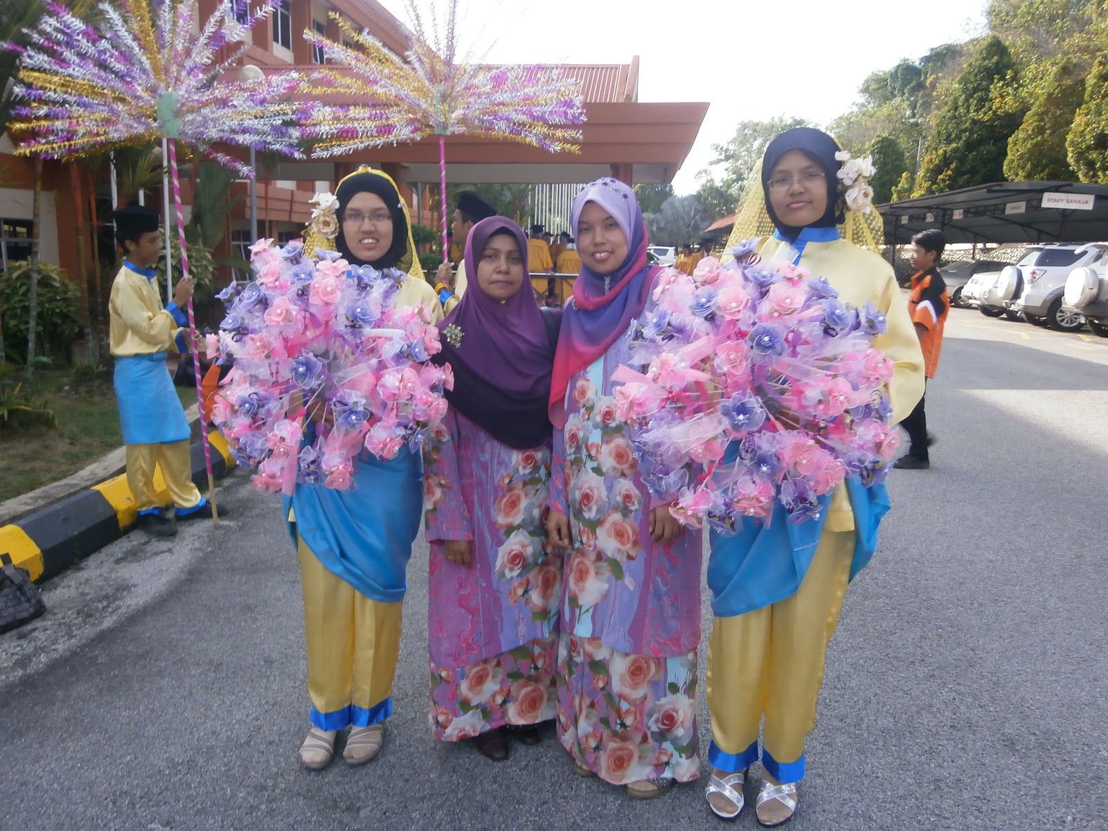 SMK BUKIT SENTOSA: Majlis Mini Konvokesyen SMKBS 2012- Vol.2