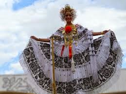 Elementos representativos : la pollera