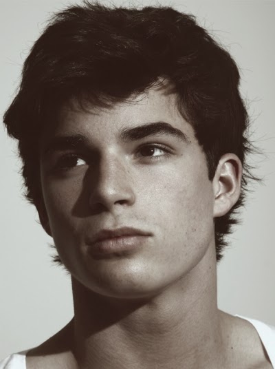 Male Model Street: American male model Jonathan Lee