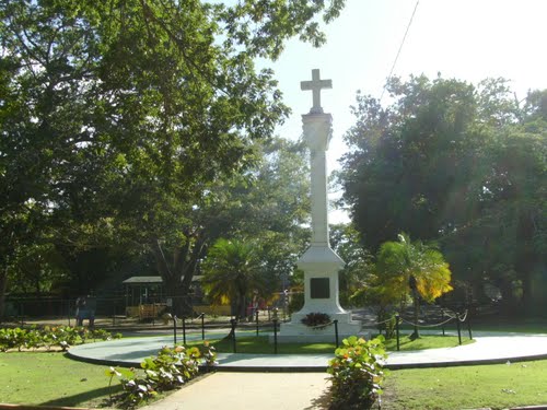 ARTE PUBLICO: ESCULTURAS Y MONUMENTOS EN PUERTO RICO: Monumento Cruz de ...