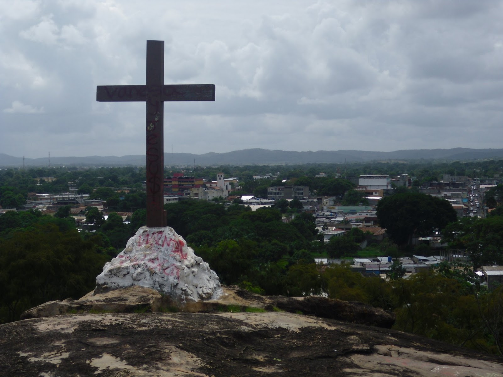 Guayana: Eje Sur Upata Santa Elena de Uairén: Piedra de Santa María ...