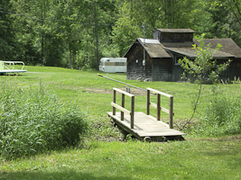 Everyday Idioms!!!: In the boonies