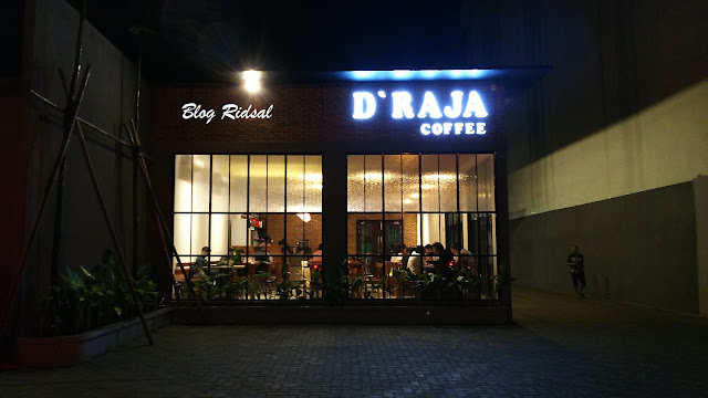 D'Raja Coffee Gatot Subroto kota Medan: Cabang Baru dengan Suasana ...