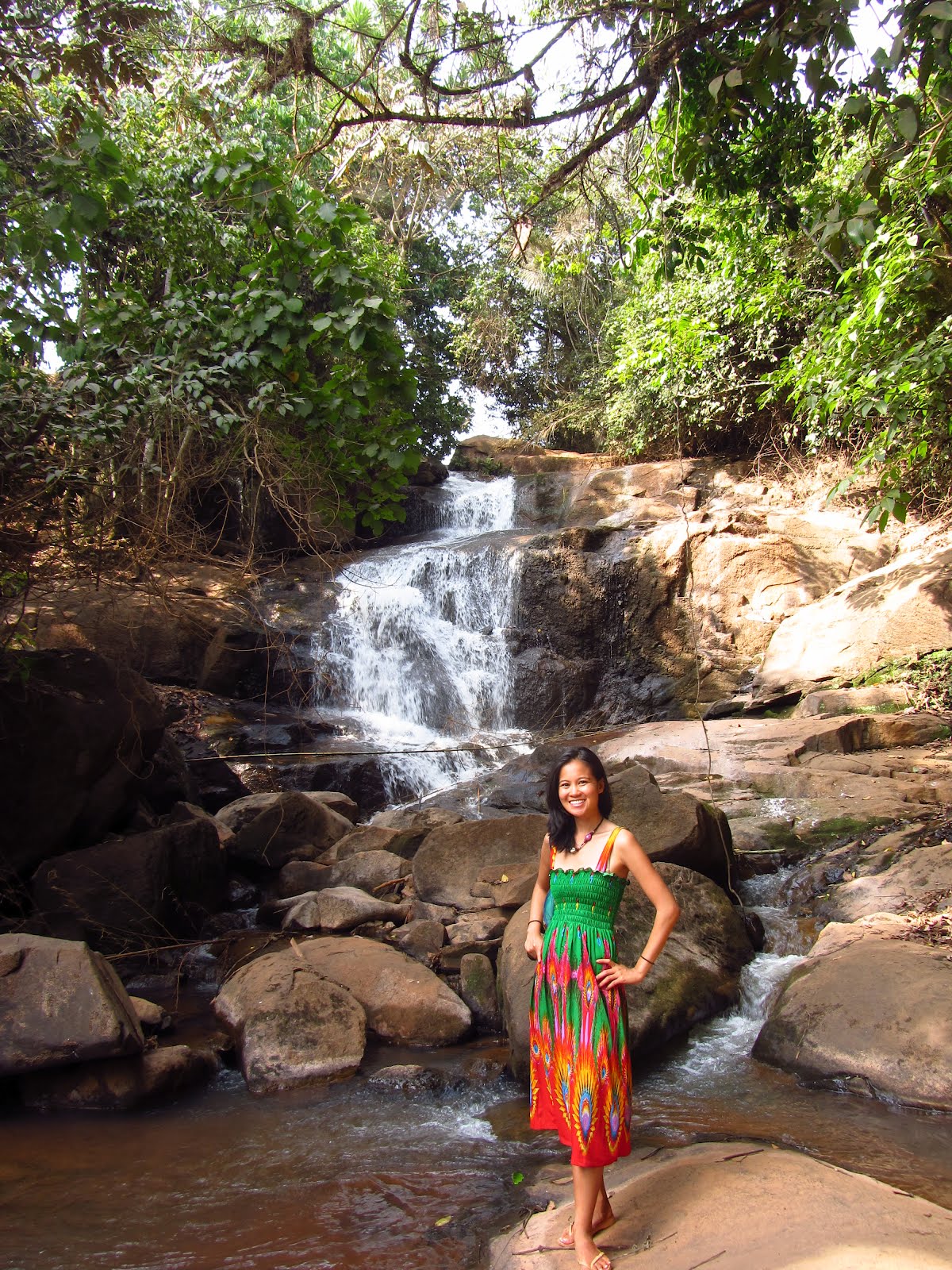 C'est La Vie Travel & Photography: Beautiful Dschang, Cameroon