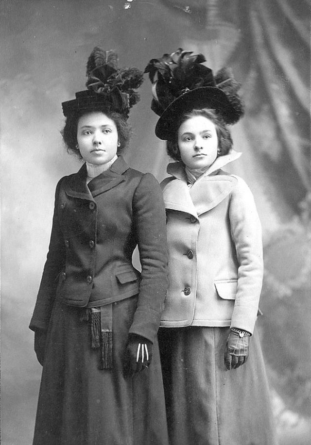 Stunning Photos of Stylish Girls That You Won't Believe They Came From ...