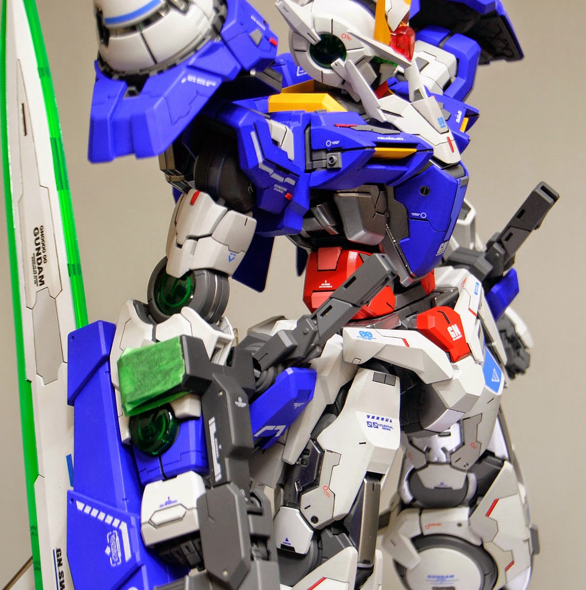 Custom Build: PG 1/60 00 Raiser "Improved"