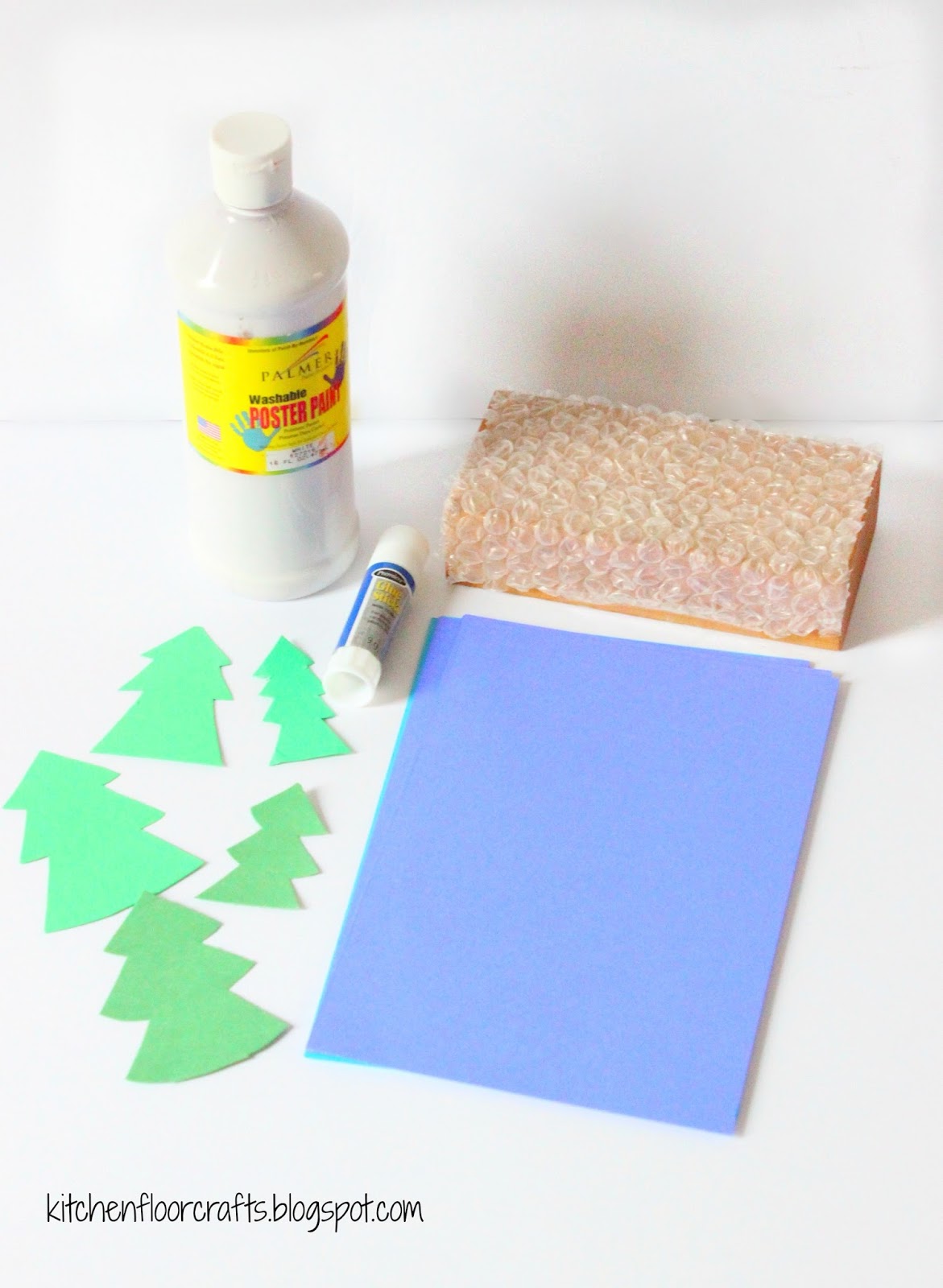 Kitchen Floor Crafts: Bubble Wrap Snow Printing