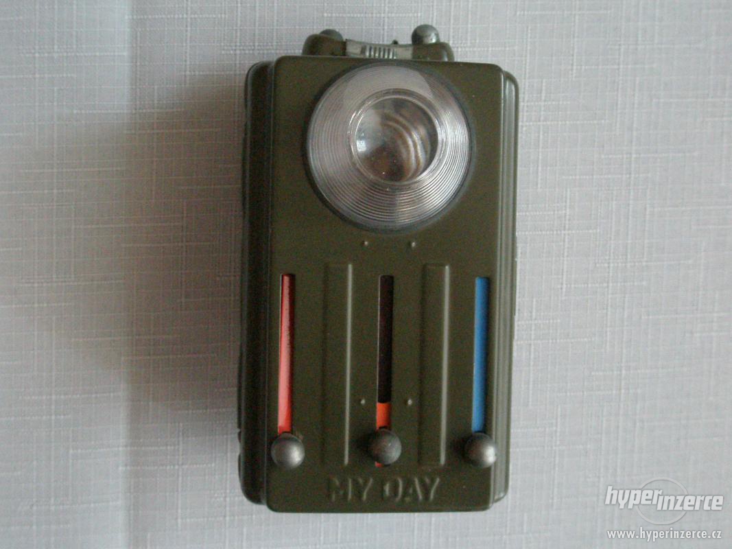 Webbingbabel: Czech Army Flashlight MY-DAY - VOJENSKÁ BATERKA MY-DAY