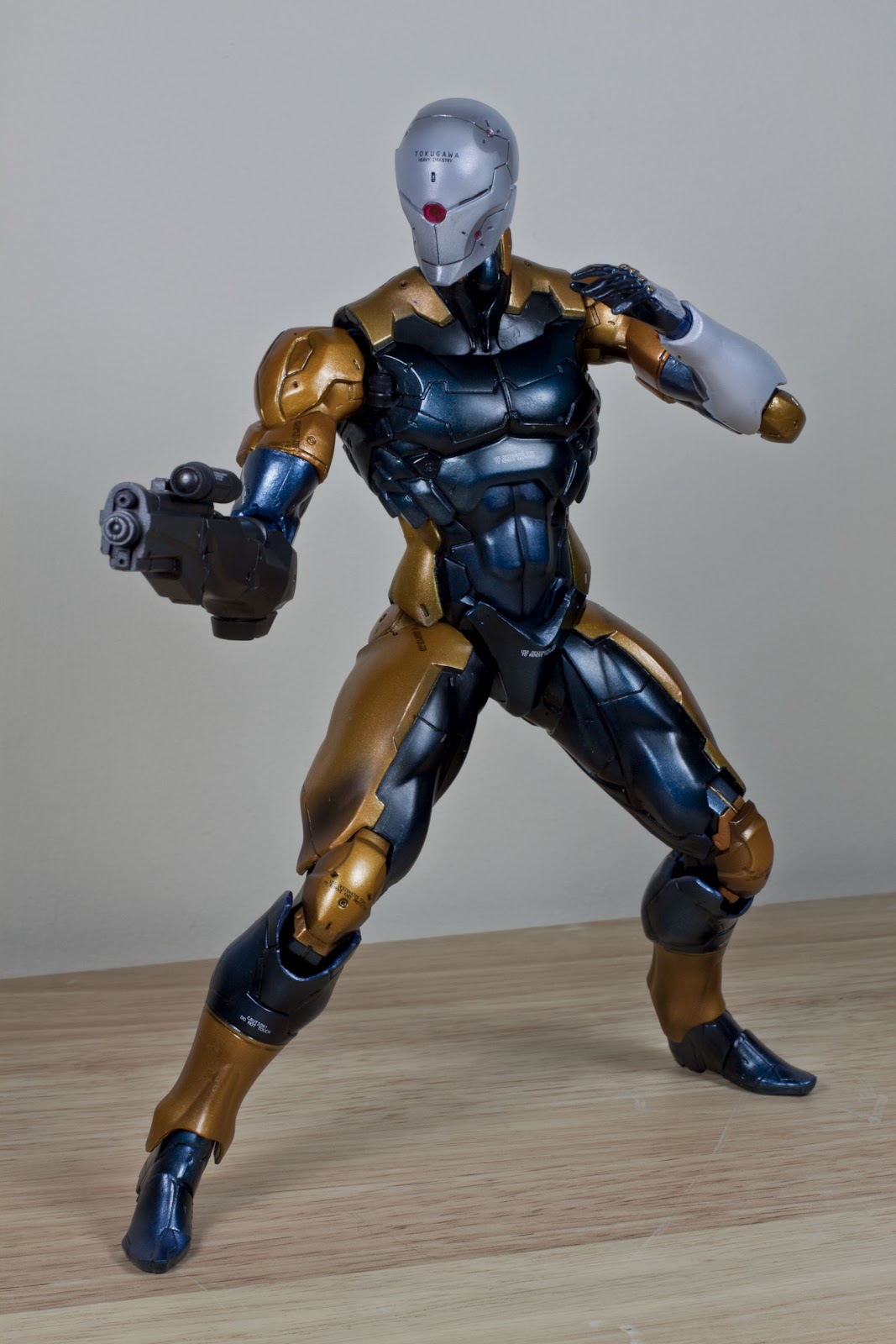 Doons Dungeon: Play Arts Kai Robot Ninja (Grey Fox)