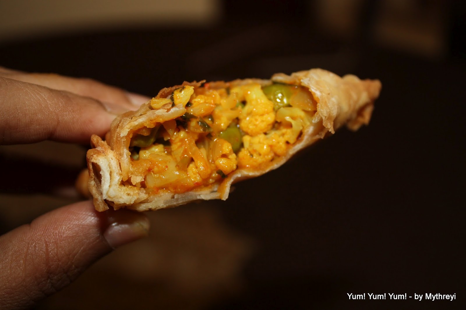 Yum! Yum! Yum!: Samosa ~ Every Indian's Favorite Snack
