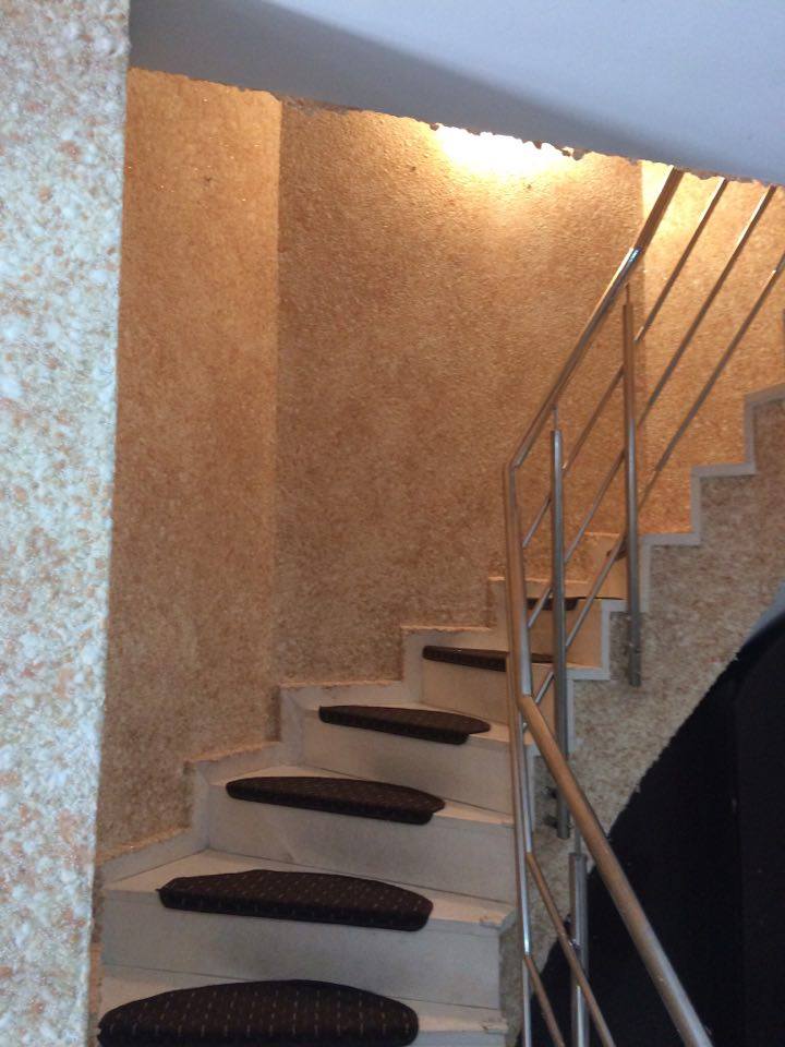 Tapetul lichid din matase naturala ~ Preturi Manopera Amenajari Interioare