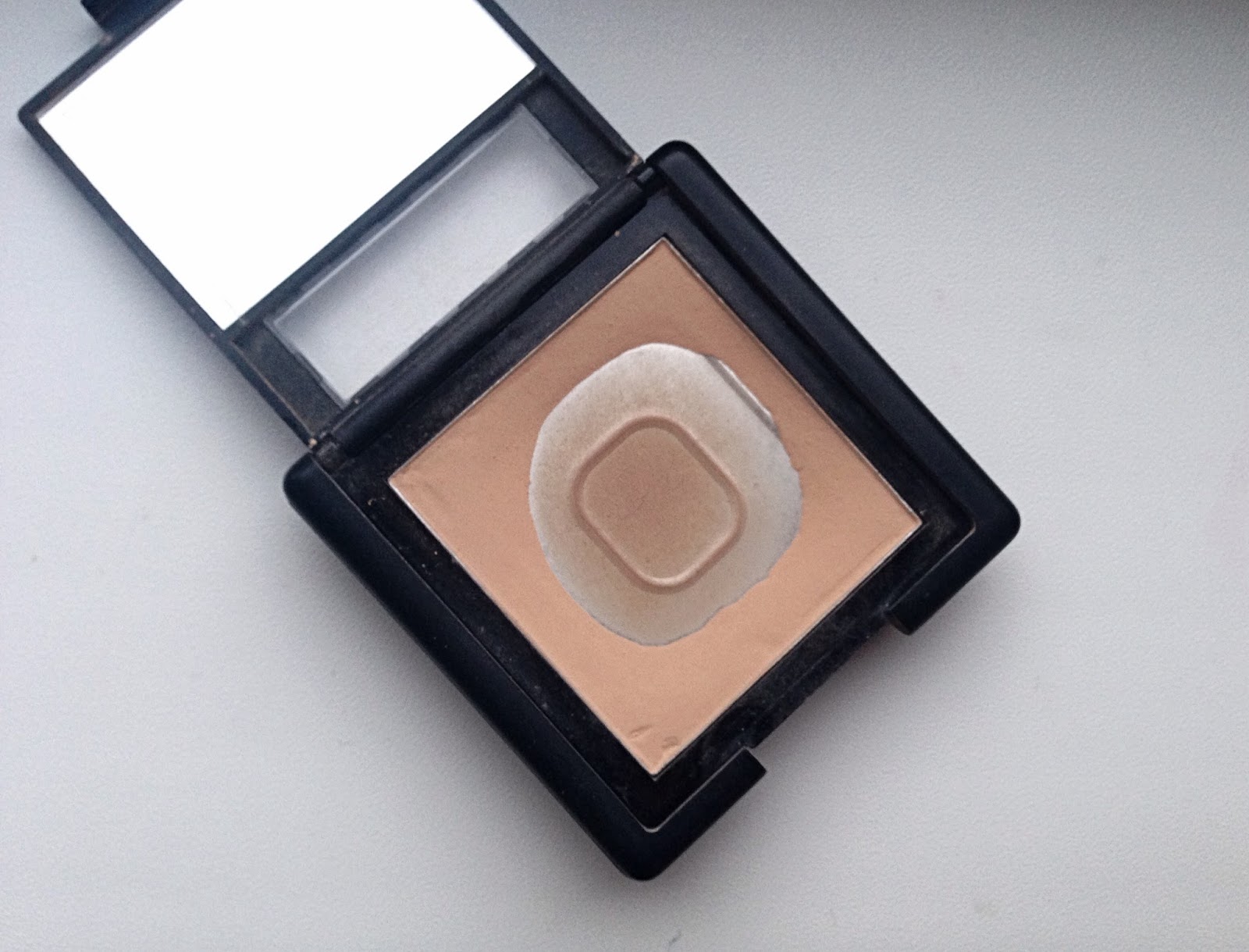 The White Beauty Fox: Review: e.l.f. Pressed Powder