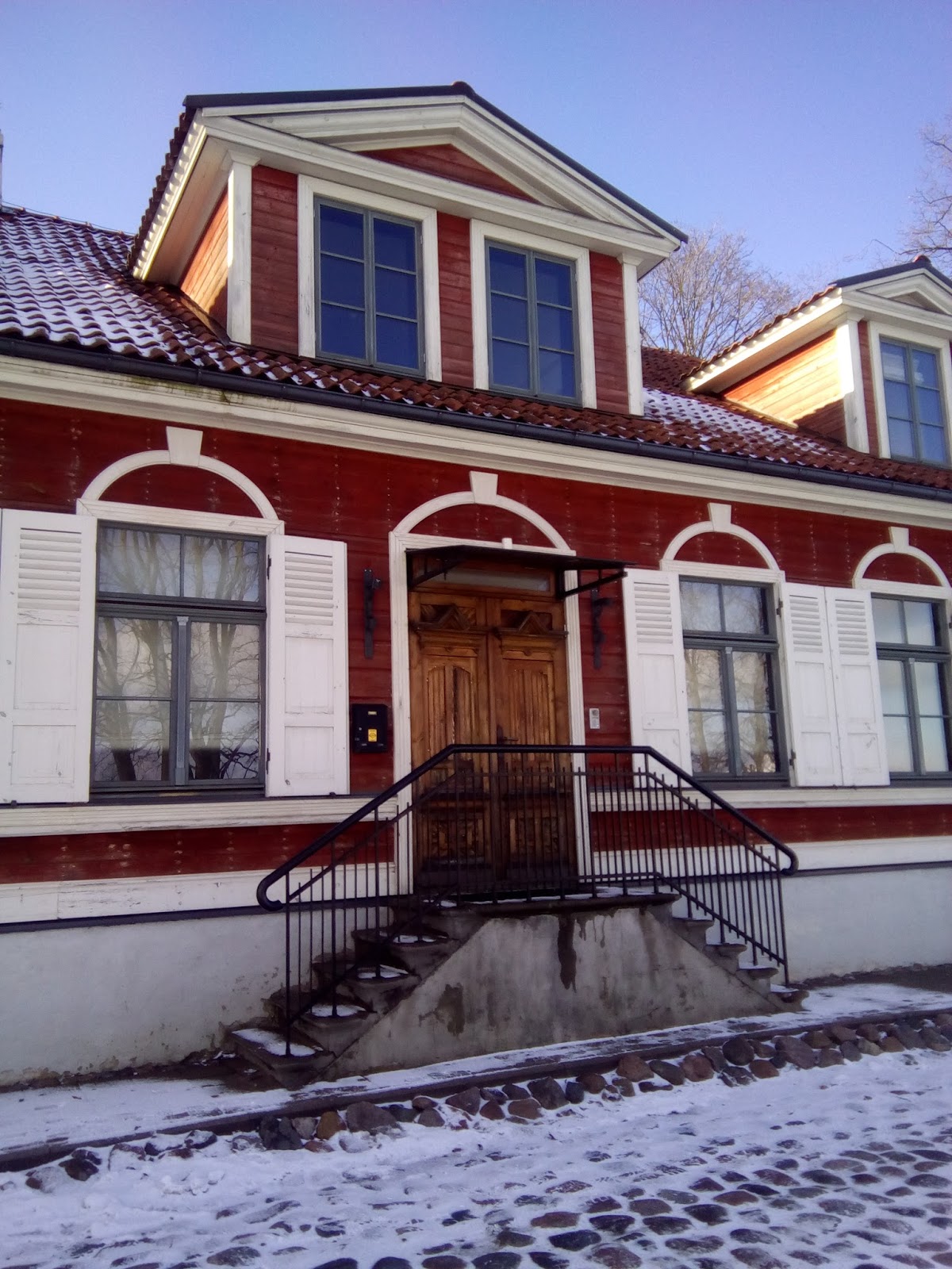 SB krikumi: 5. sērija: Balasta dambis