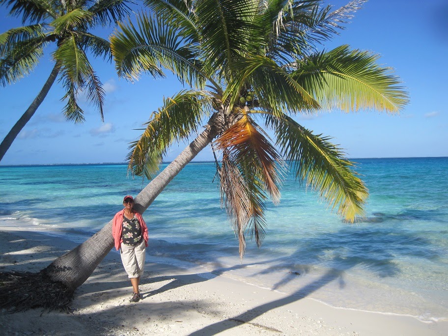 Cinnabarbarians: One Of Those Perfect Days - Rotoava, Fakarava