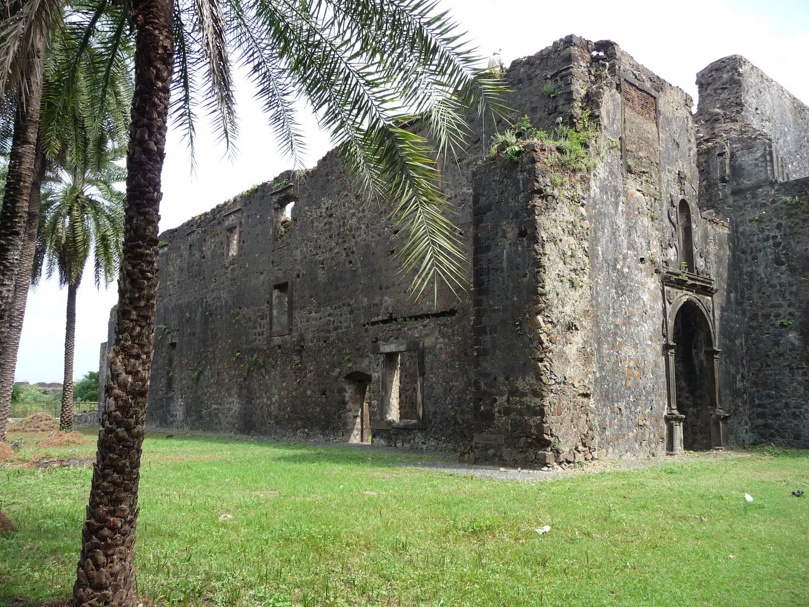 Vasai Fort | The journey of a thousand miles begins with one step