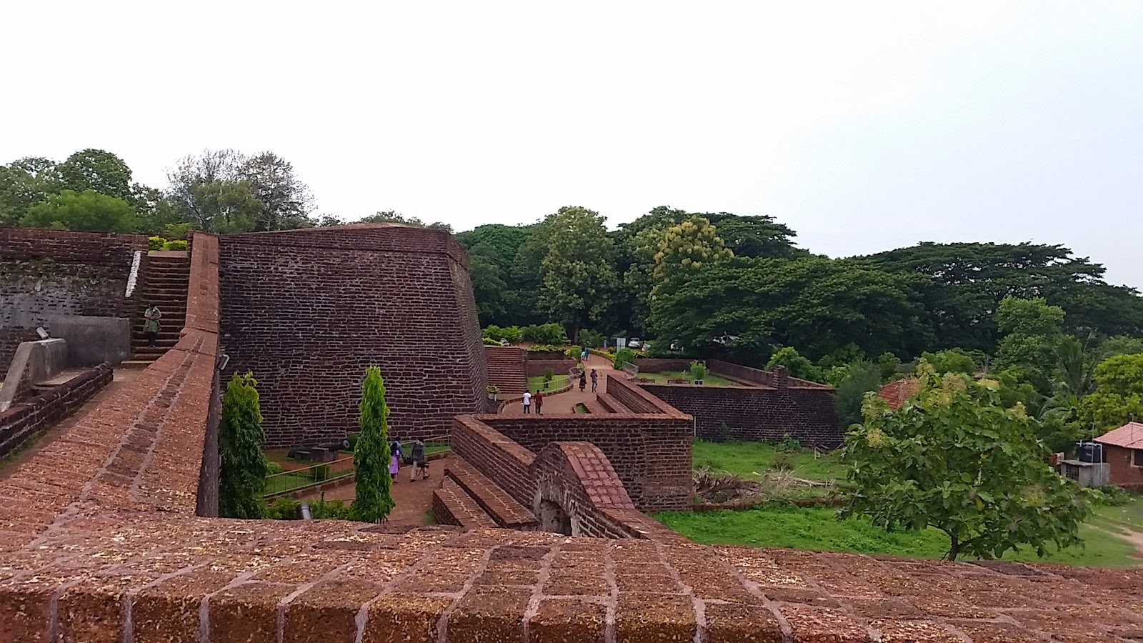 Jeevan's KALLI VALLI : St.Angelo's Fort Cannanore- Kannur fort