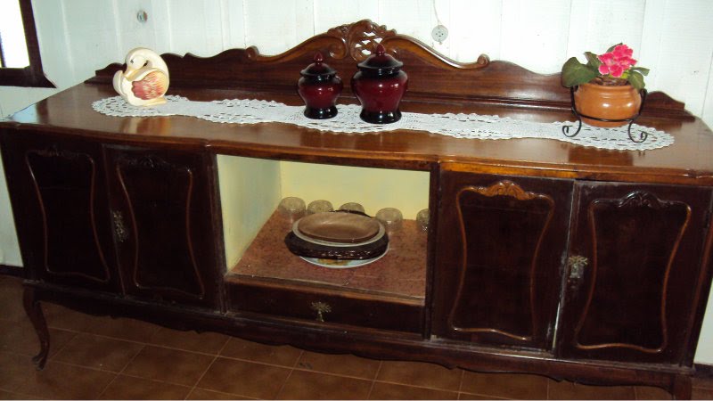 Coró de Madeira Móveis Rústicos: Restauração de Móveis Antigos