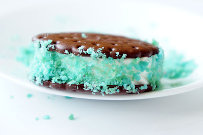 i d l e w i f e : pop rocks ice cream sandwiches