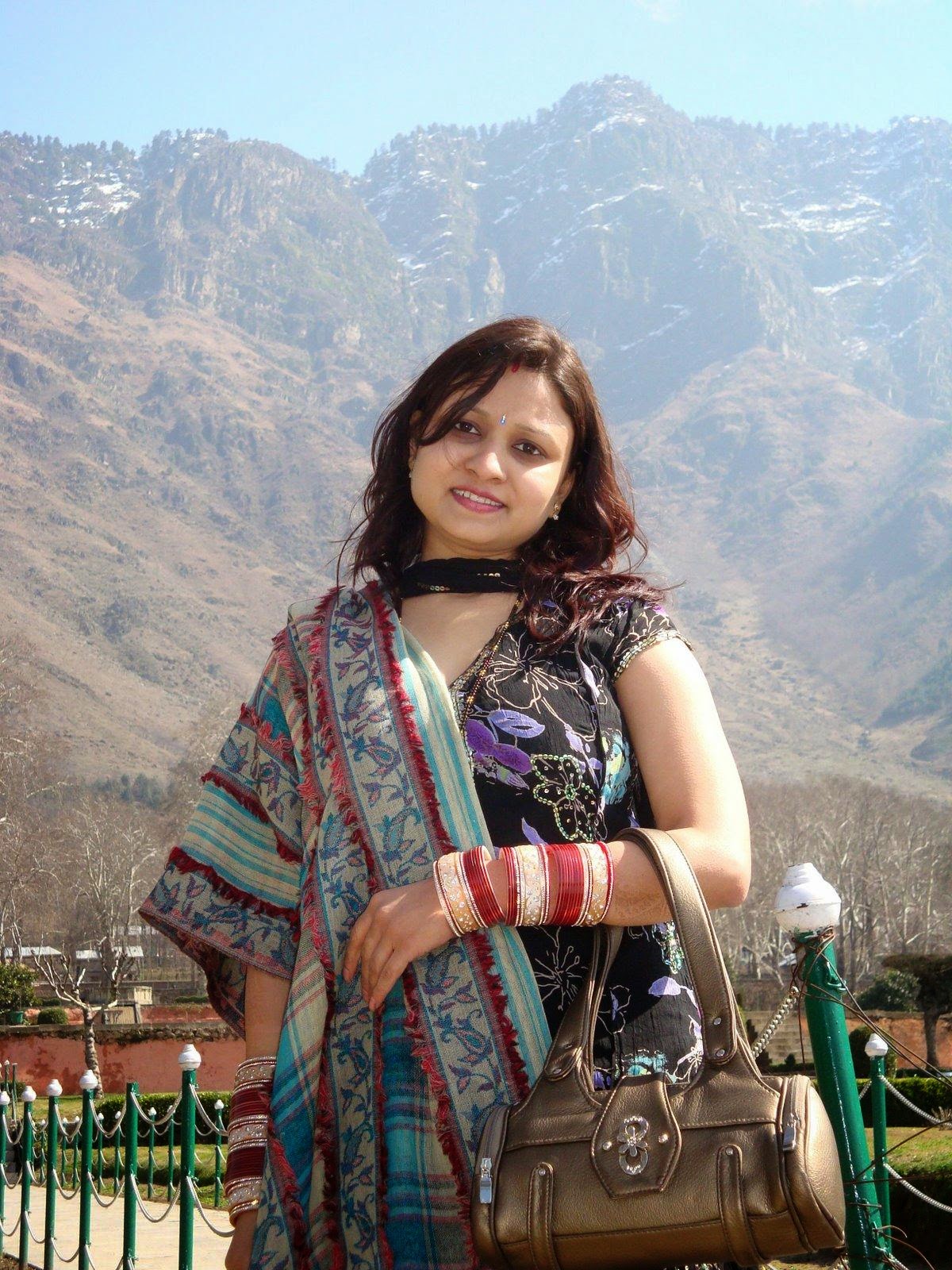 Beautiful Desi Sexy Girls Hot Videos Cute Pretty Photos Indian Desi