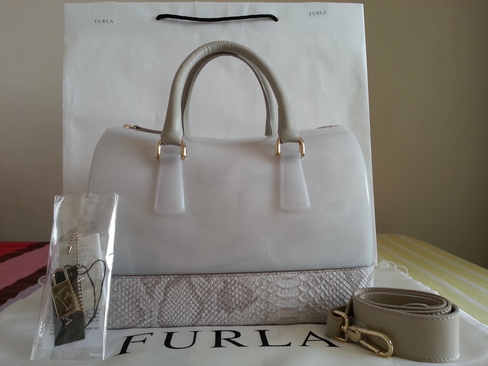 Nabia Secret: FURLA CANDY BAG