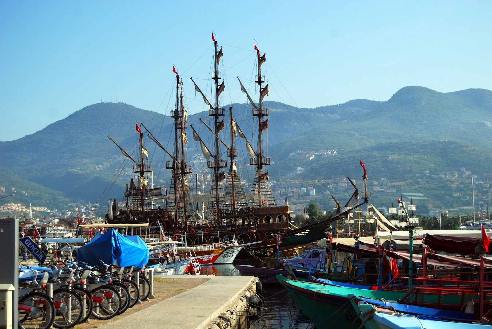 Kiaunės reikaliukai: Atostogos su vaikais: Alanija