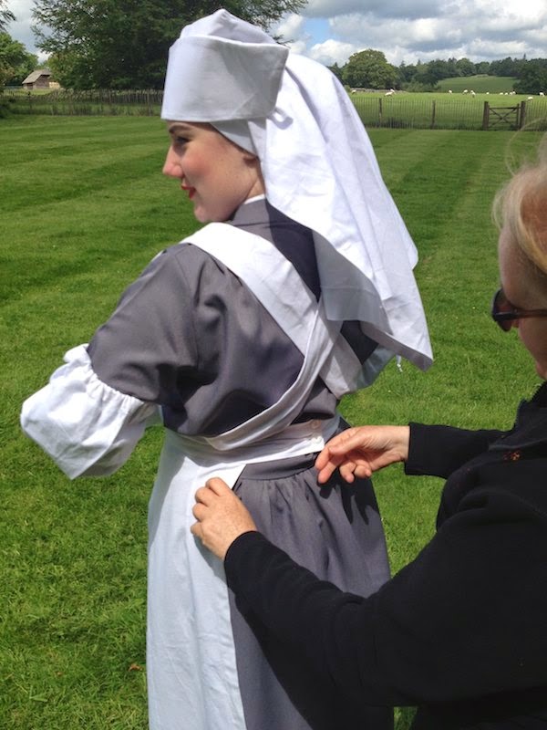 Fancy Dresscapades: Hands on History: WWI Dress Up - A Nurse From the ...