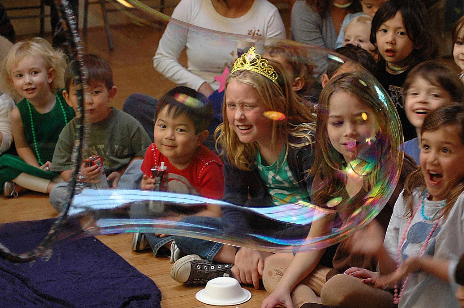 Bubblemania & Company: Plan a Fun Loaded, Creative, And Educational ...