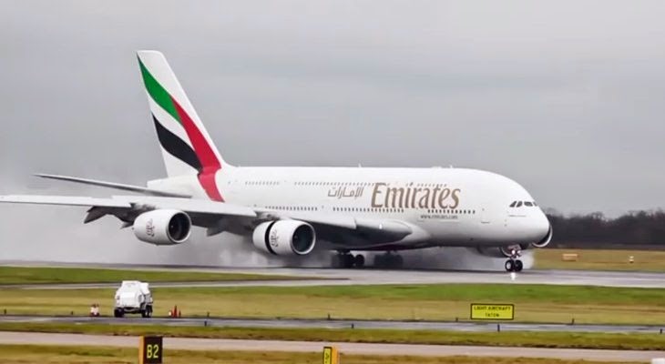 Video: pesawat A380-800 Superjumbo Milik Maskapai Emirates
