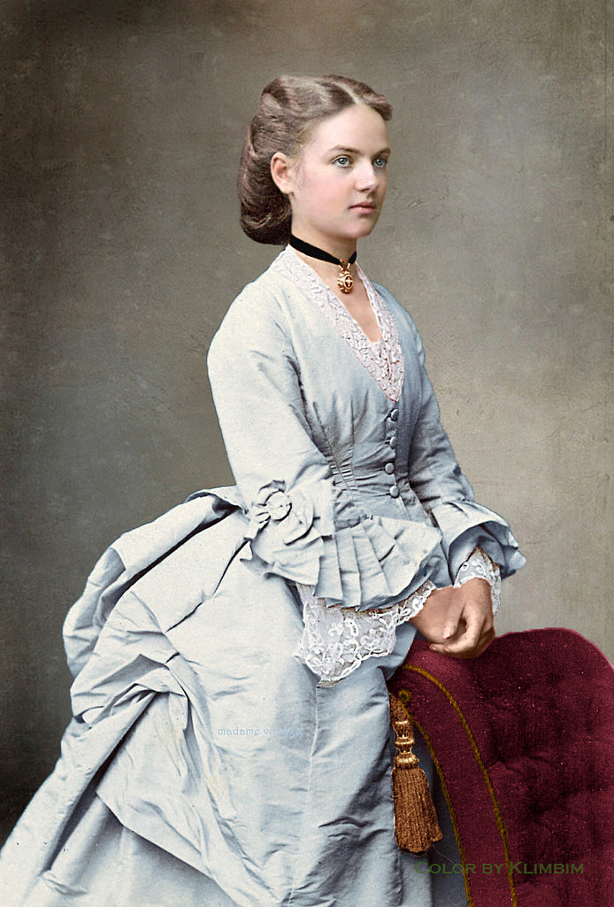 The Broke Costumer: Assigning Colors to Victorian Fashion Photos