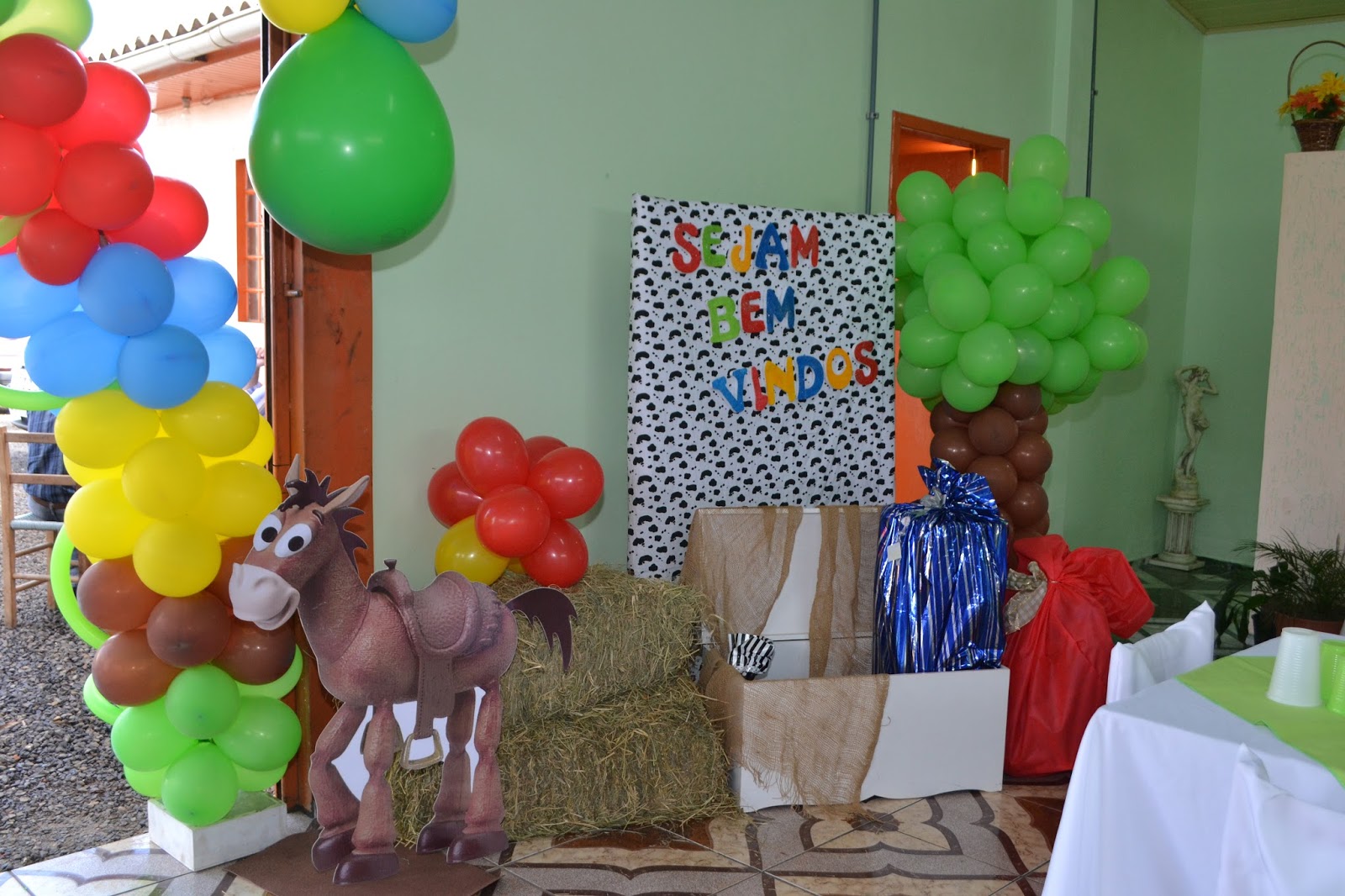 Aquarela Festas: Tema Country