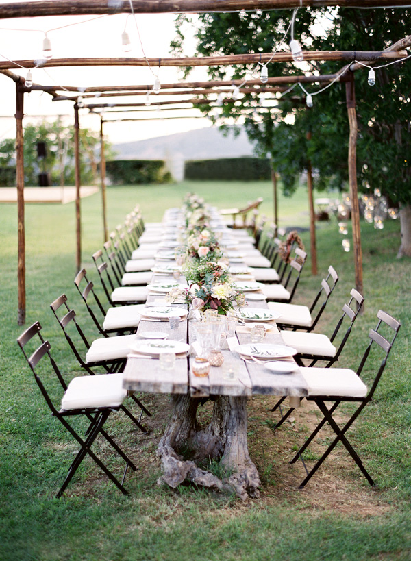 Inspiration for weddings, invitations and stationery: rustic wedding table