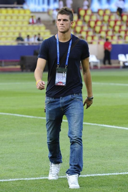 Football Player's Biography 7: Davide Santon