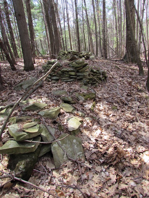 Mother Earth Prayers: HIgh Tor's Stone Mounds--Please SEND A COMMENT TO ...