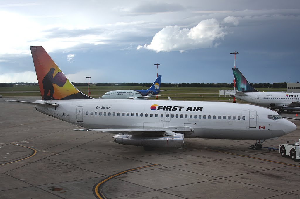 Boeing 737-200 First Air Livery, 48% OFF