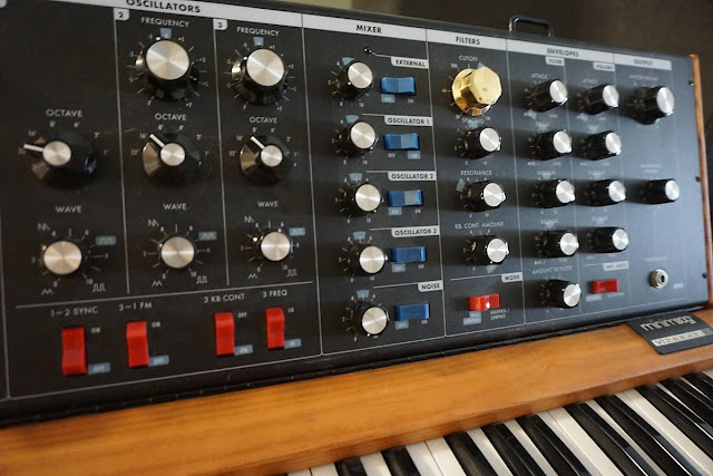 MATRIXSYNTH: Moog MiniMoog Voyager Old School w/ Gold Knob Mod