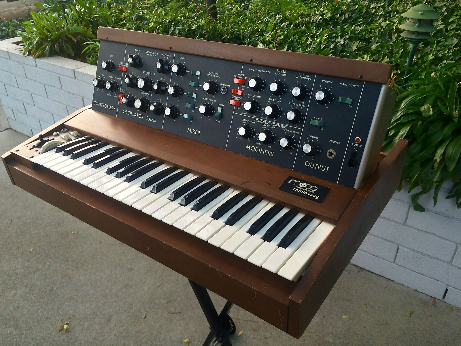 MATRIXSYNTH: Original Moog Minimoog Model D SN 12850