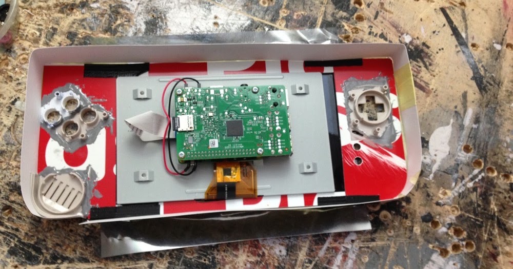 pkDemon Creations: Raspberry Pi Gamepad, with 7" screen